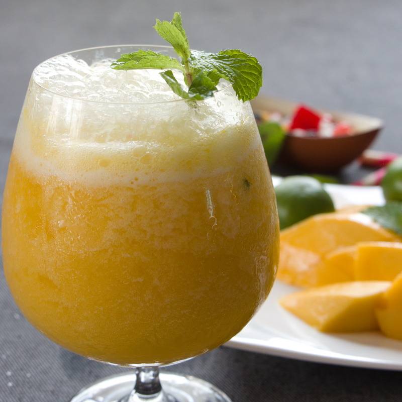 Mango Smoothie With Honey & Lime - Super Easy And Delicious