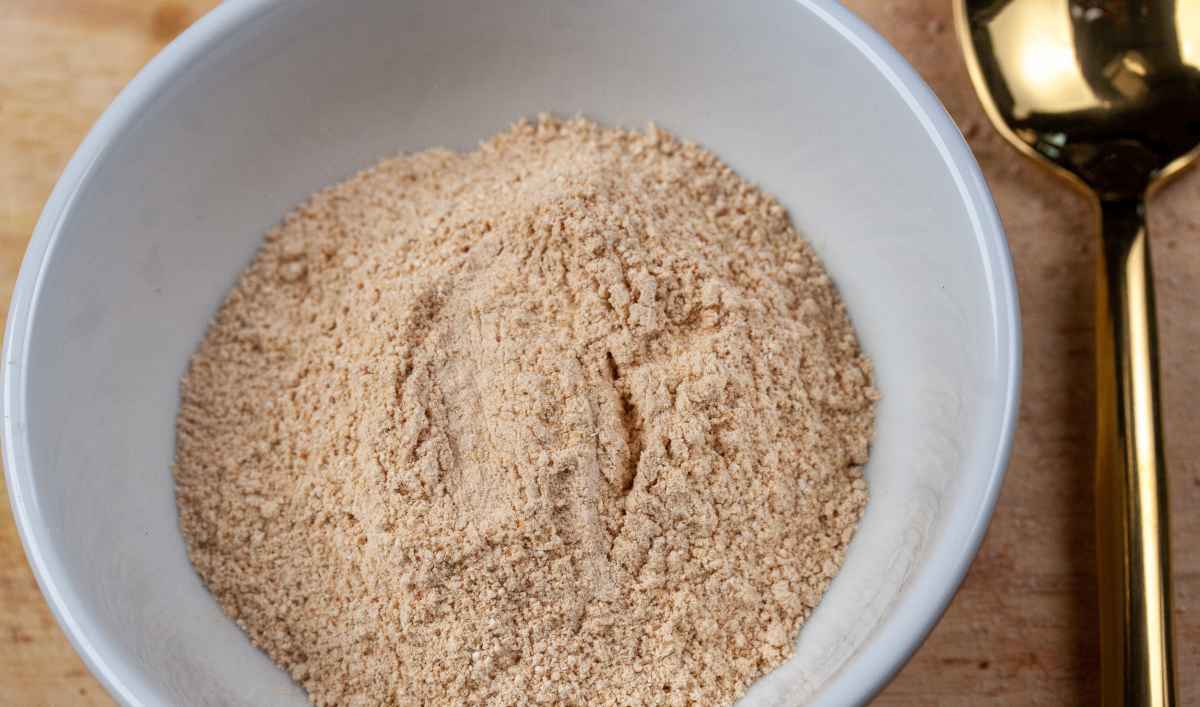 Homemade Toasted Rice Powder Recipe - Amazing Thai Seasoning